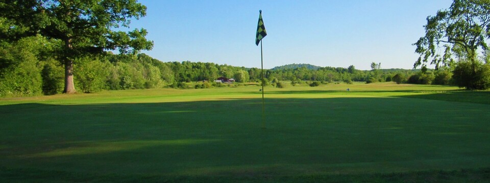 Prepare for your round at Hartford Greens Country Club | Hole19