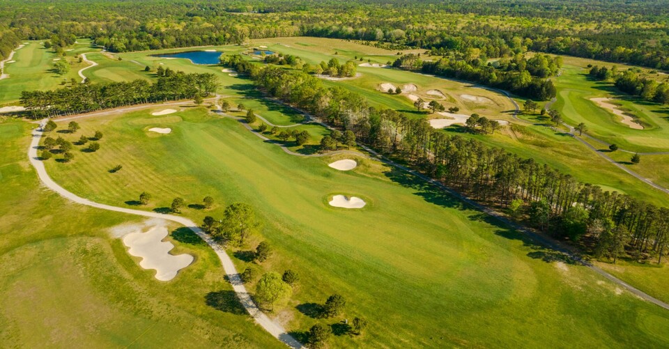 Prepare for your round at Vineyard National at Renault | Hole19