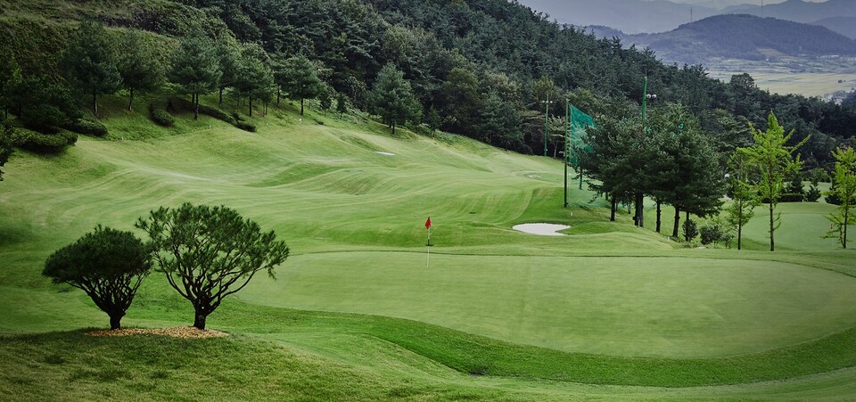 Prepare for your round at Hwasun PGA Golf Course | Hole19